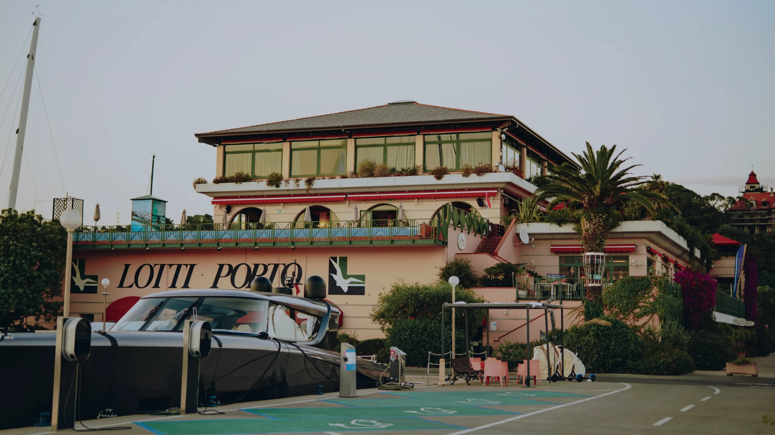 Facilities - Porto Lotti